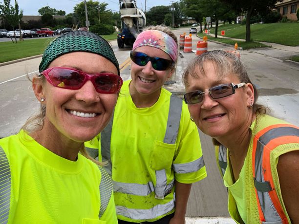 Steel Edge Women Photo Gallery – Operative Plasterers' and Cement ...
